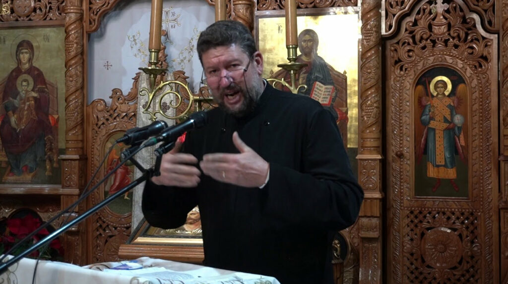 Preotul Daniel Avram: „Nu mai dati de pomana pentru morti. Mortul nu ...